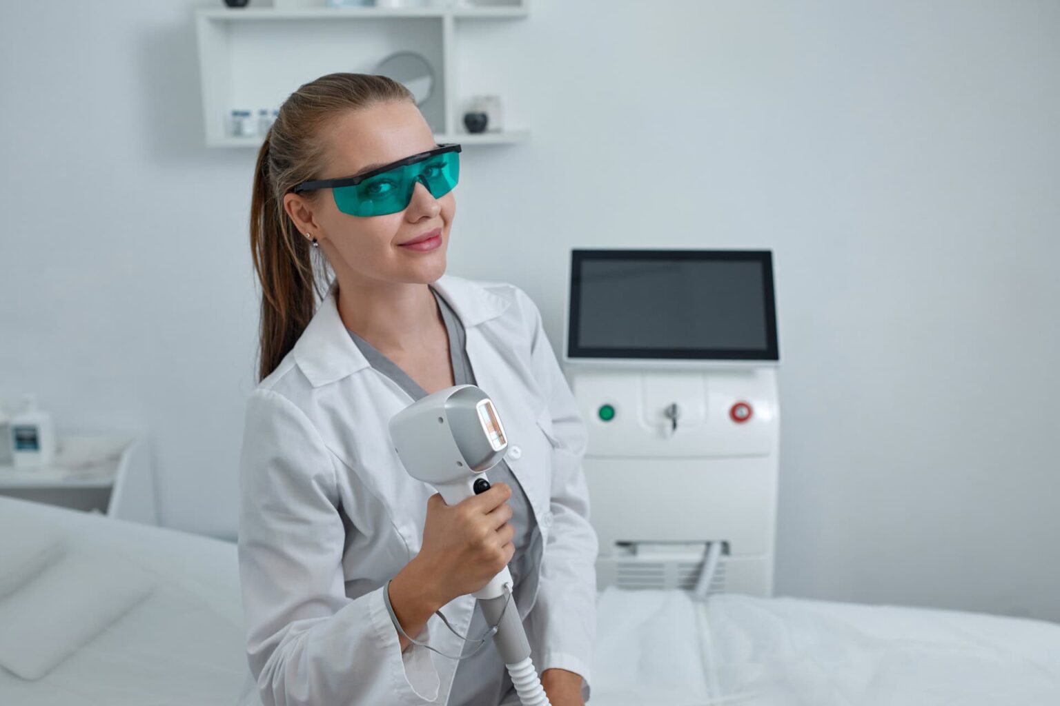 Szkolenie z lasera – laser diodowy, pikosekundowy i frakcyjny